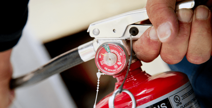 FSS - Aircraft Fire Extinguisher Disposal